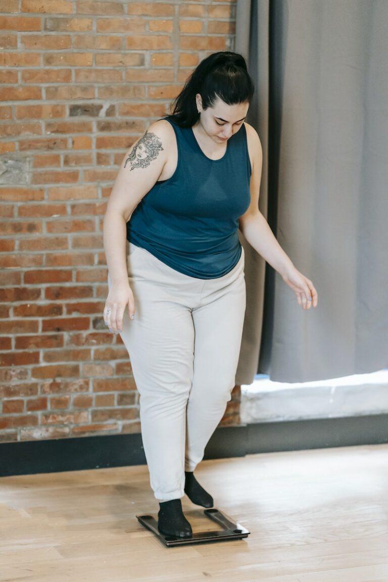 How To Cultivate A Healthy Relationship With The Weighing Scale
