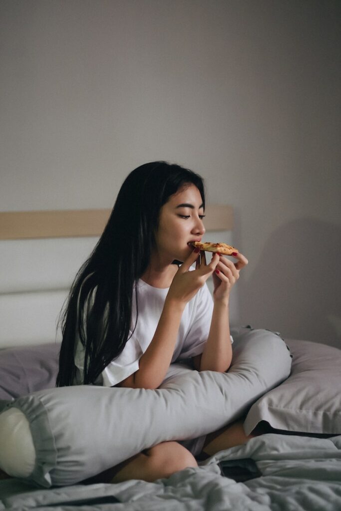 How Sleep Affects Eating Habits: Uncover The Negative Impact